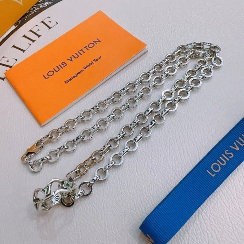 Low-cost Louis Vuitton Necklaces