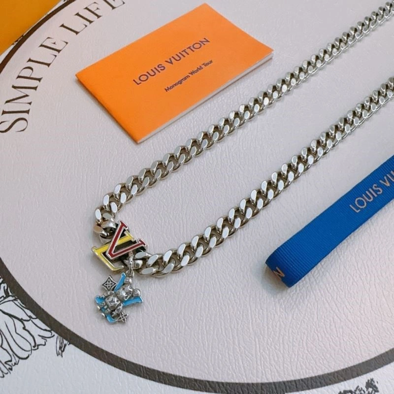 Official Louis Vuitton Necklaces