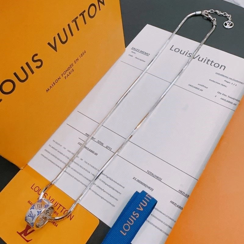Cut-rate Louis Vuitton Necklaces