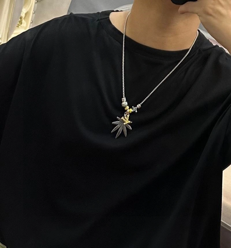 Brand-authenticated Louis Vuitton Necklaces