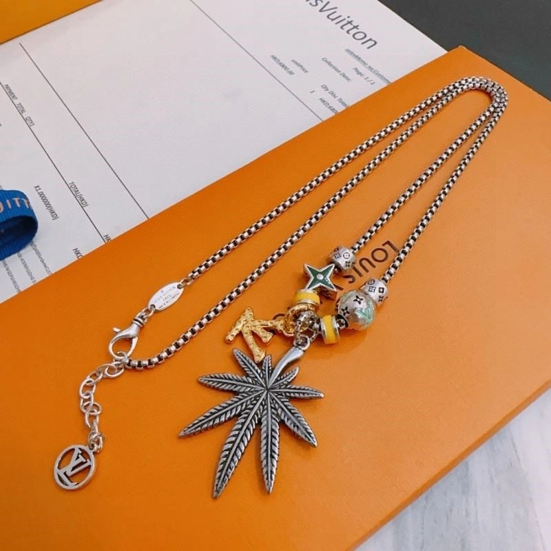 Brand-authenticated Louis Vuitton Necklaces
