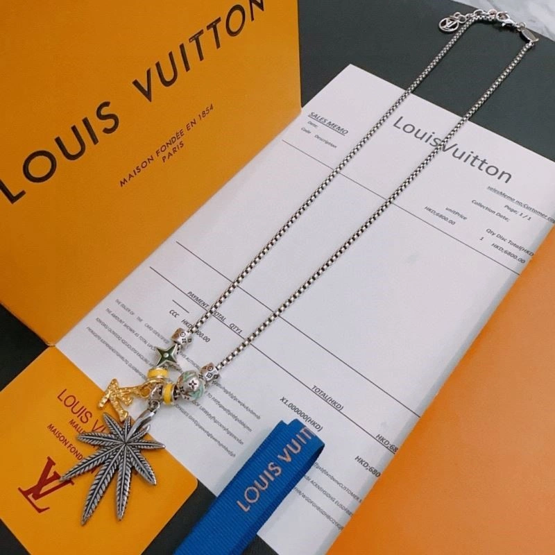 Brand-authenticated Louis Vuitton Necklaces