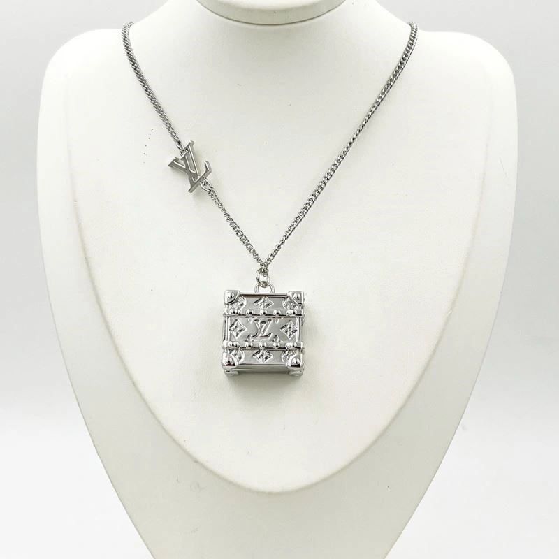Real Louis Vuitton Necklaces
