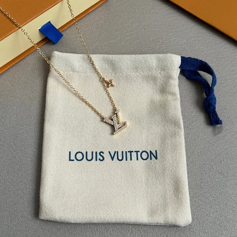 Inexpensive Louis Vuitton Necklaces