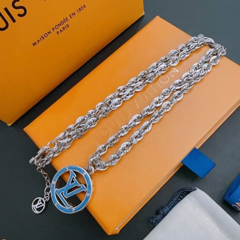 Precise copy Louis Vuitton Necklaces