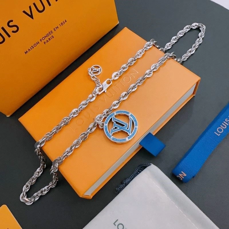 Precise copy Louis Vuitton Necklaces