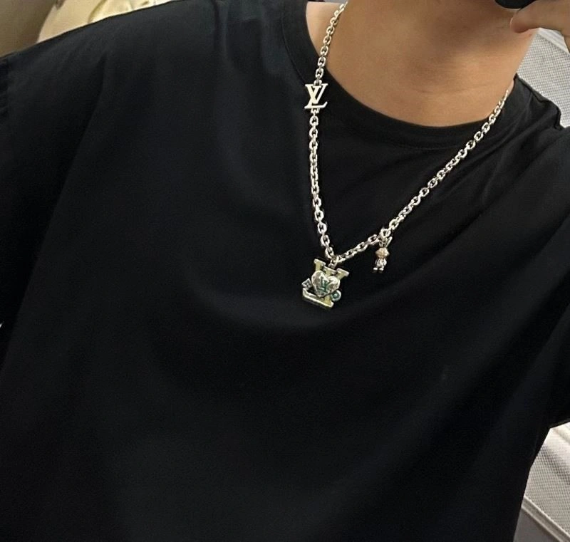 OEM Louis Vuitton Necklaces