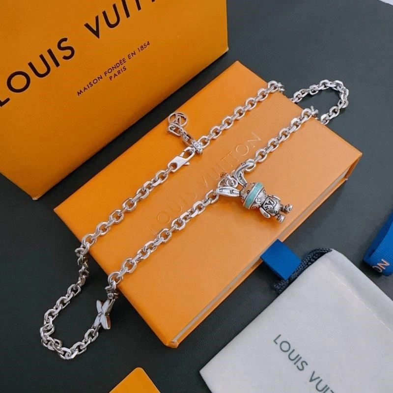 Brand-authenticated Louis Vuitton Necklaces