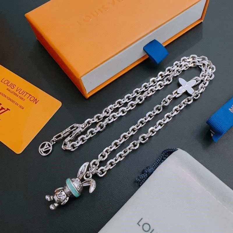 Brand-authenticated Louis Vuitton Necklaces