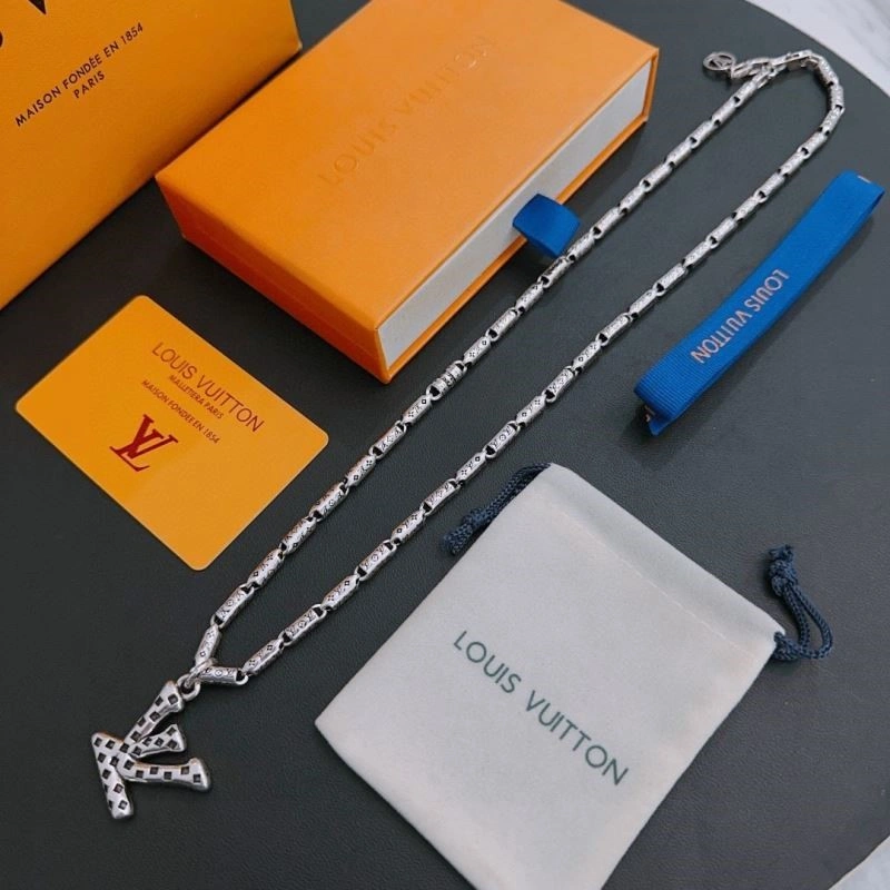 1:1 copy Louis Vuitton Necklaces