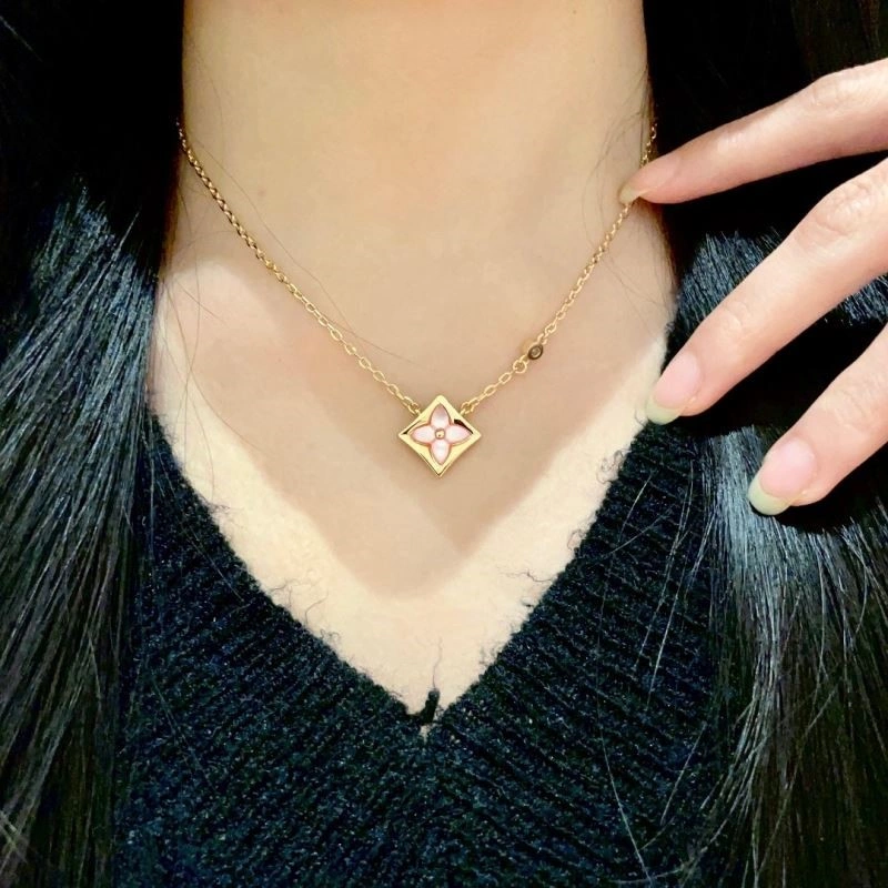 Louis Vuitton Necklaces