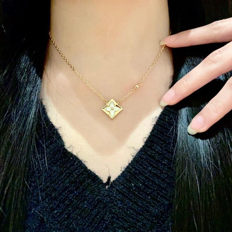 Louis Vuitton Necklaces