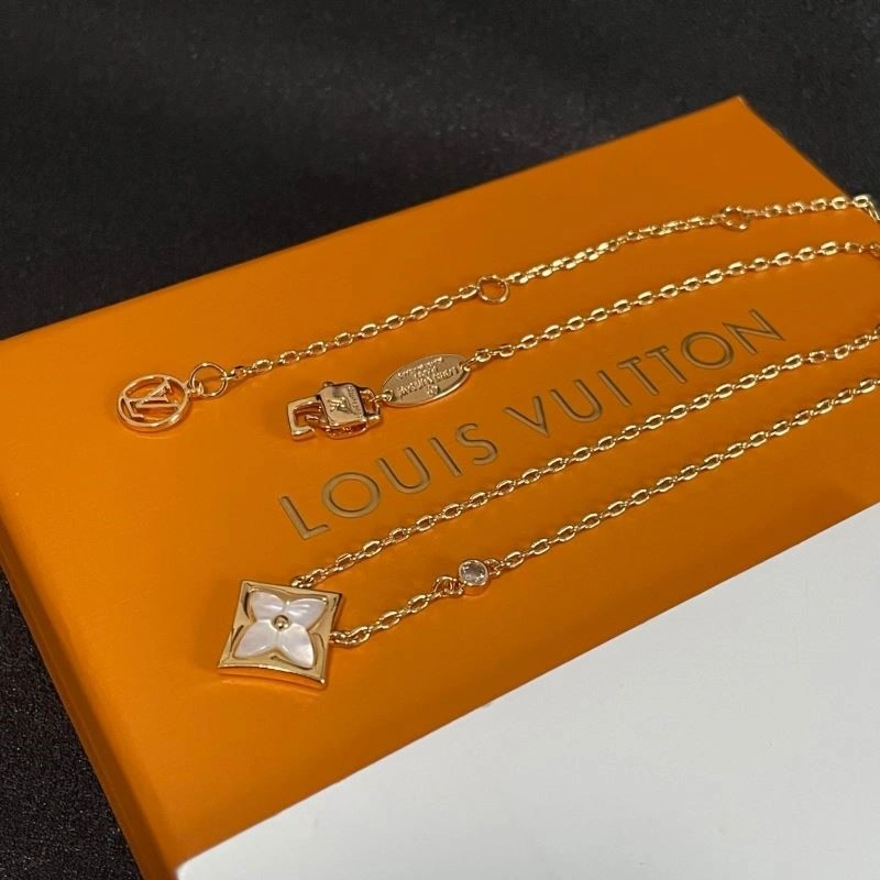Legit Louis Vuitton Necklaces