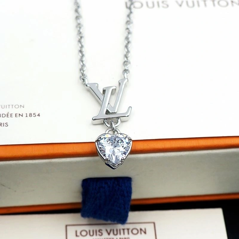 Inexpensive Louis Vuitton Necklaces