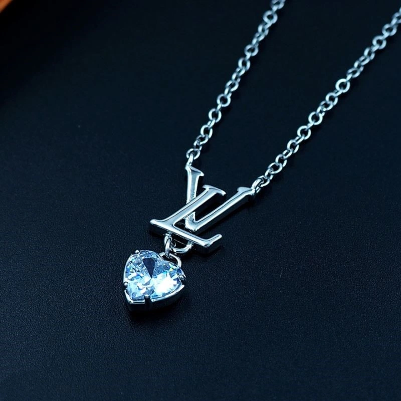 Inexpensive Louis Vuitton Necklaces