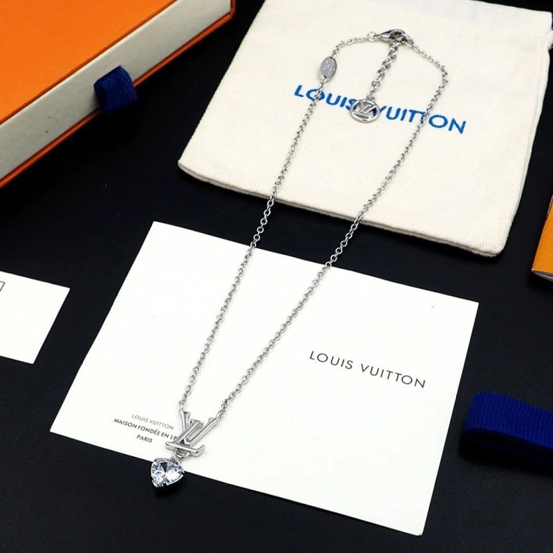 Inexpensive Louis Vuitton Necklaces