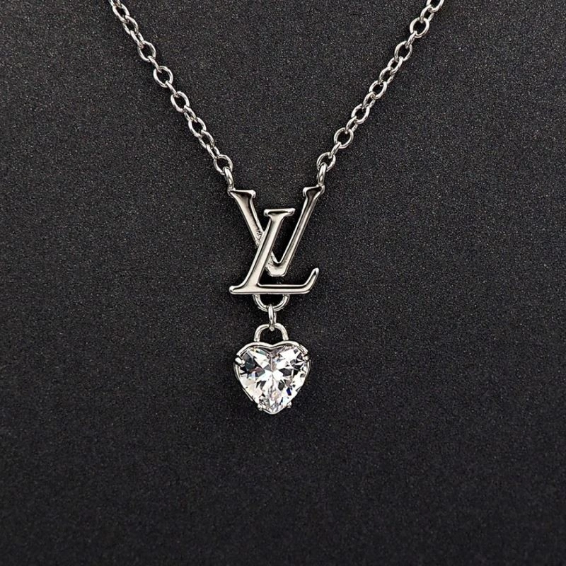 Inexpensive Louis Vuitton Necklaces