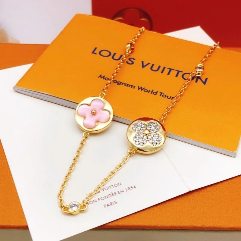 Cut-rate Louis Vuitton Necklaces