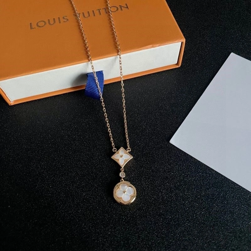 Discounted Louis Vuitton Necklaces