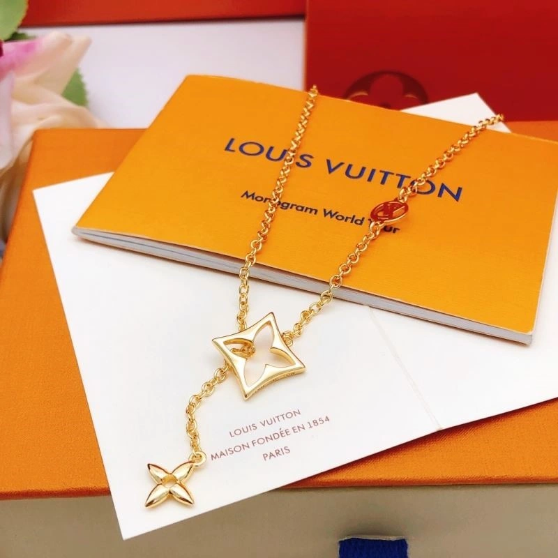 Bargain Louis Vuitton Necklaces