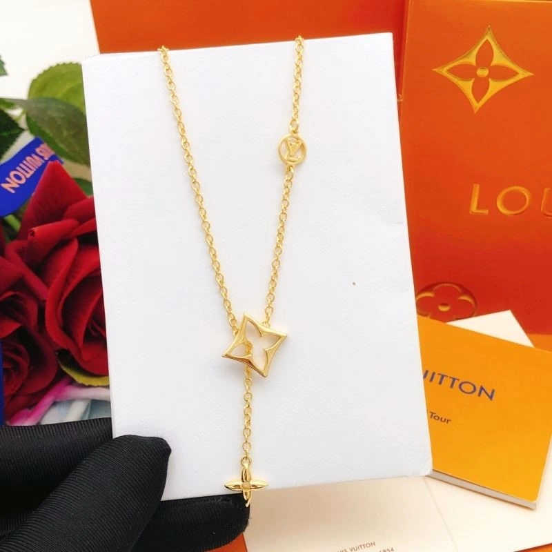 Bargain Louis Vuitton Necklaces