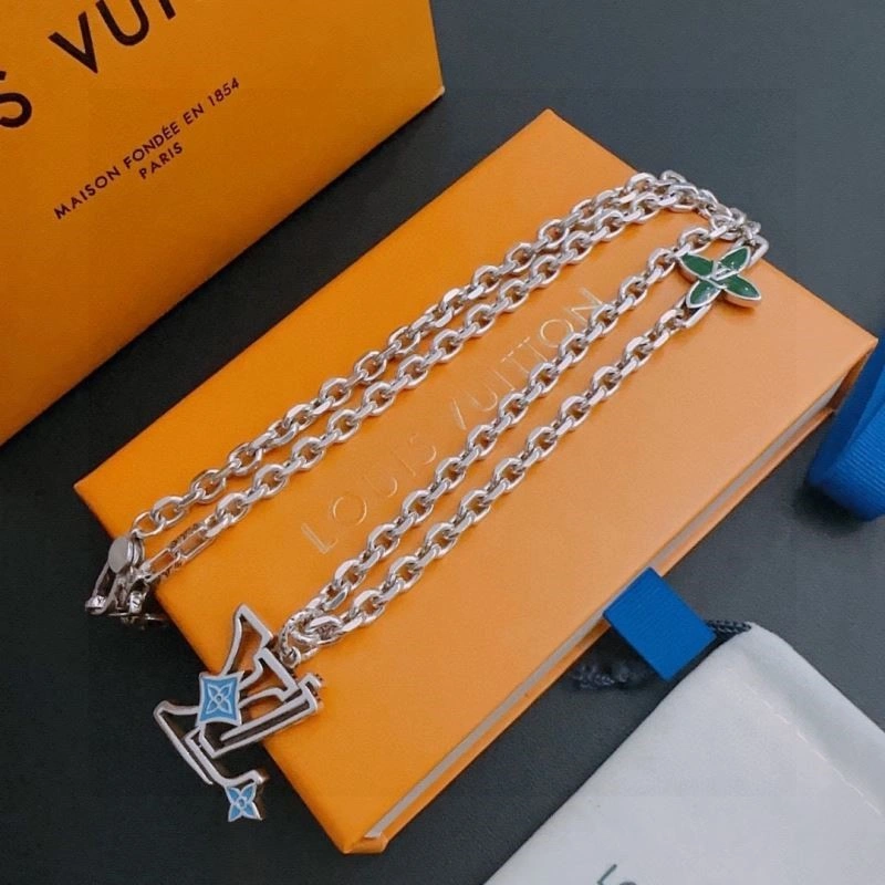 Brand-authenticated Louis Vuitton Necklaces