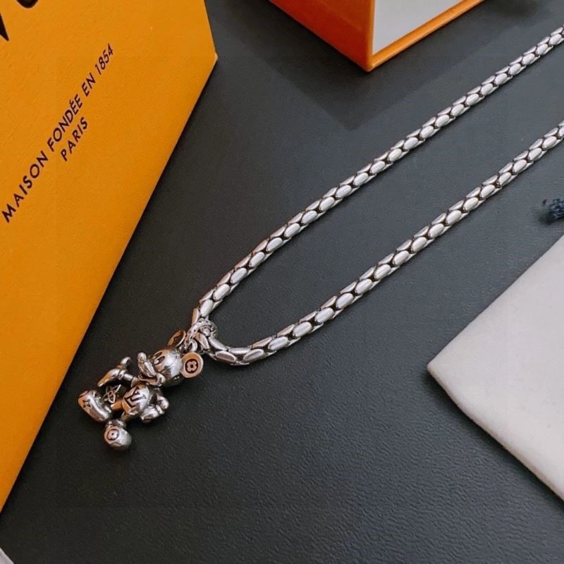 Exact replica Louis Vuitton Necklaces