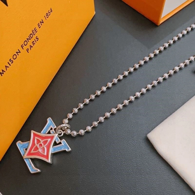 Brand-authenticated Louis Vuitton Necklaces