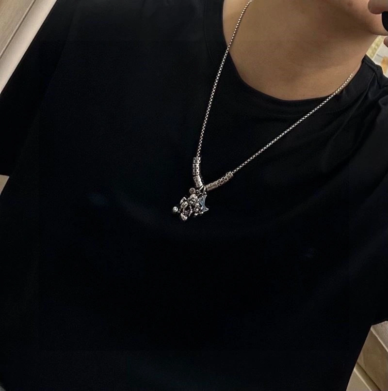 Top match Louis Vuitton Necklaces