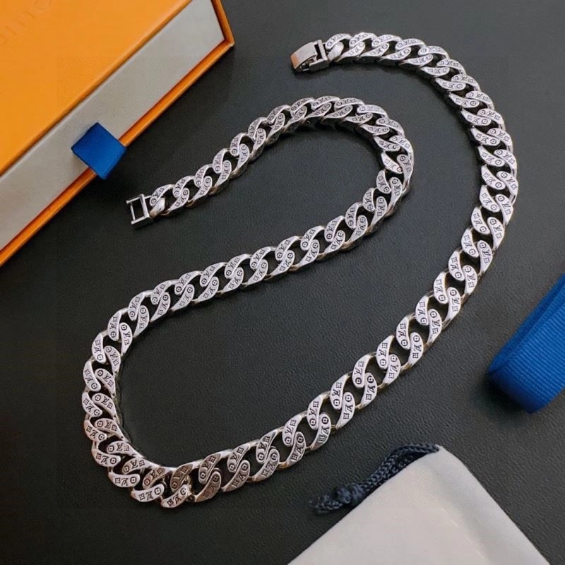 Affordable Louis Vuitton Necklaces
