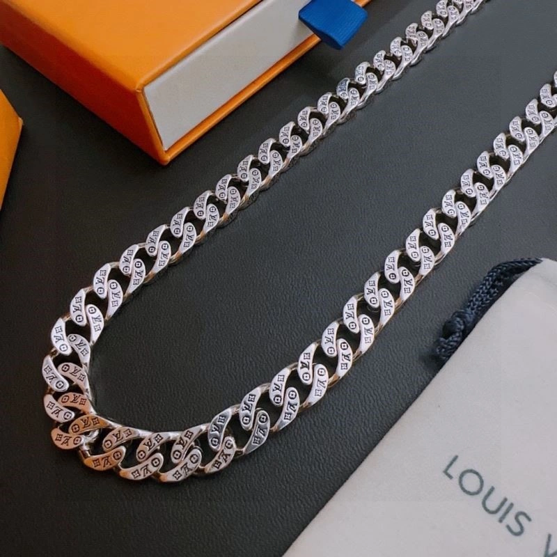 Affordable Louis Vuitton Necklaces