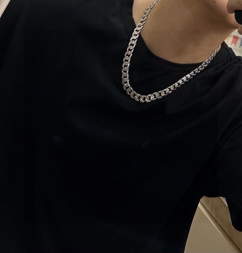 Affordable Louis Vuitton Necklaces