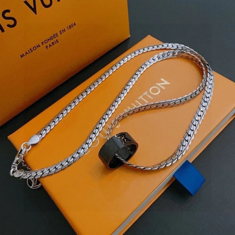 Low-cost Louis Vuitton Necklaces
