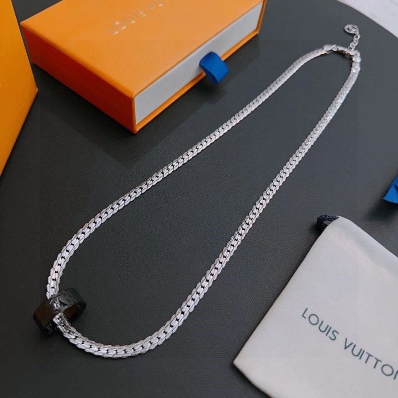 Low-cost Louis Vuitton Necklaces