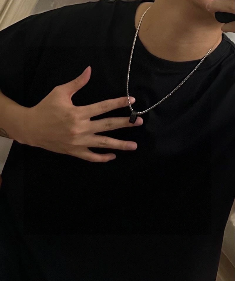 Low-cost Louis Vuitton Necklaces