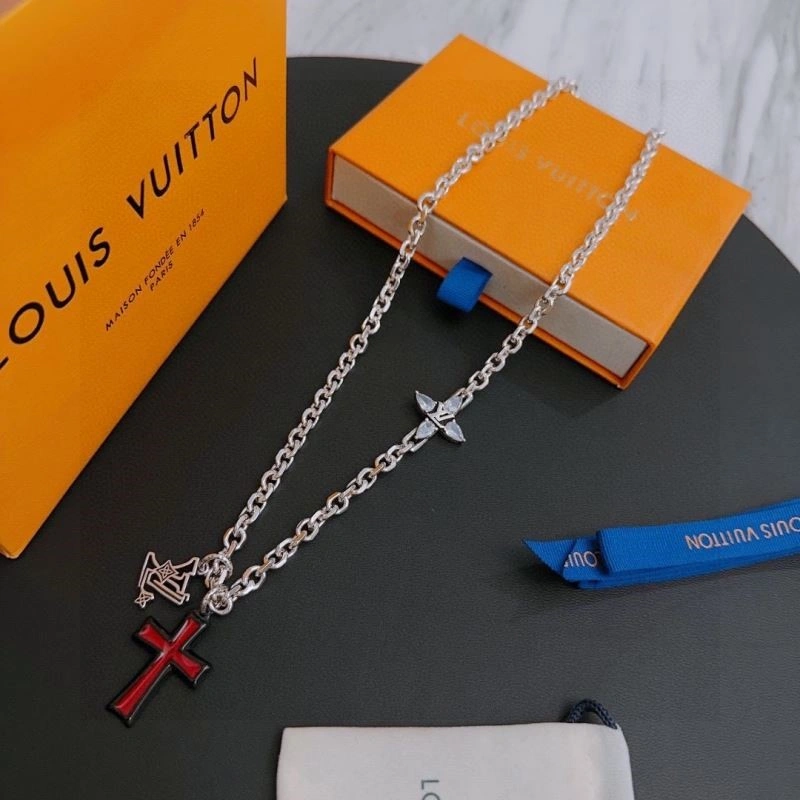 Low-cost Louis Vuitton Necklaces