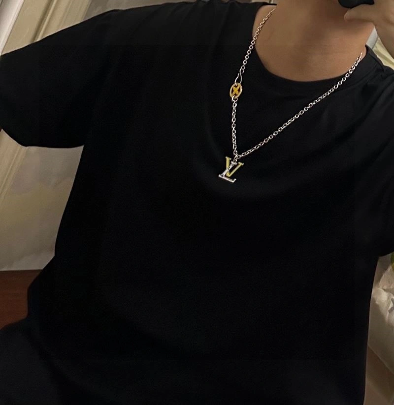 Affordable Louis Vuitton Necklaces