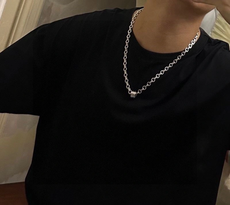 Precise copy Louis Vuitton Necklaces