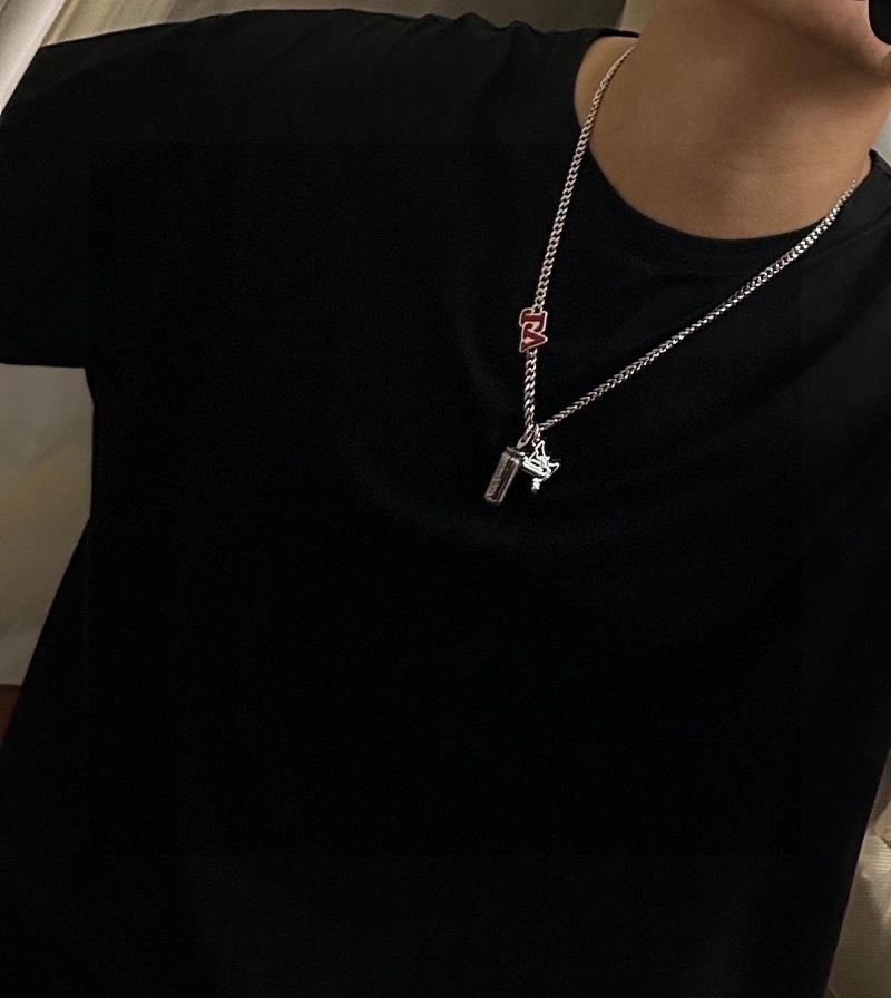 Precise copy Louis Vuitton Necklaces