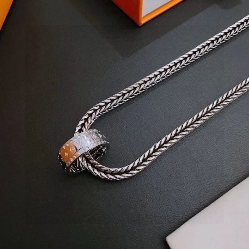 Top match Louis Vuitton Necklaces