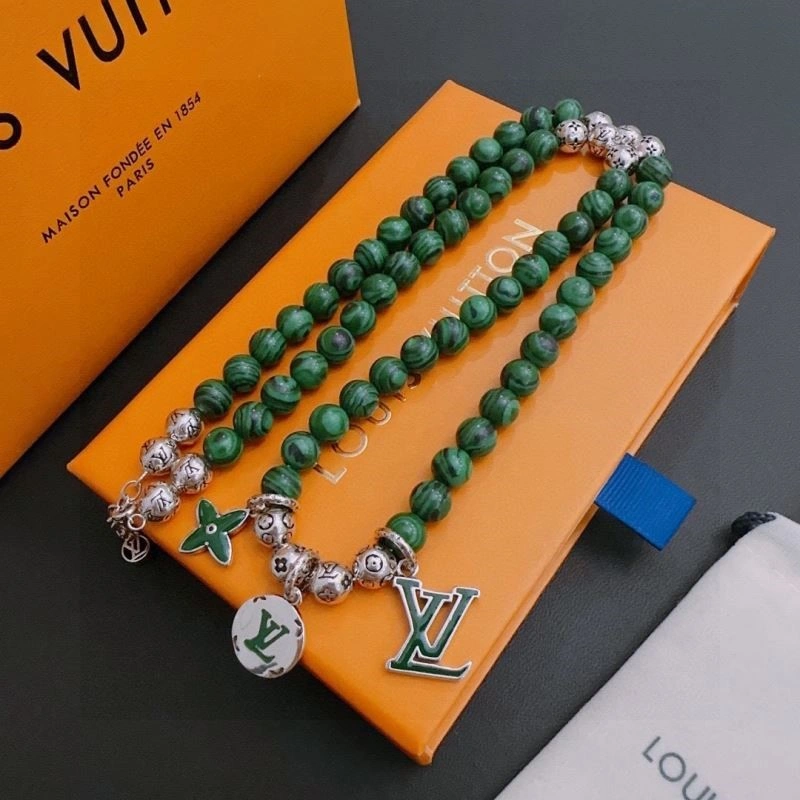 Top mirror Louis Vuitton Necklaces