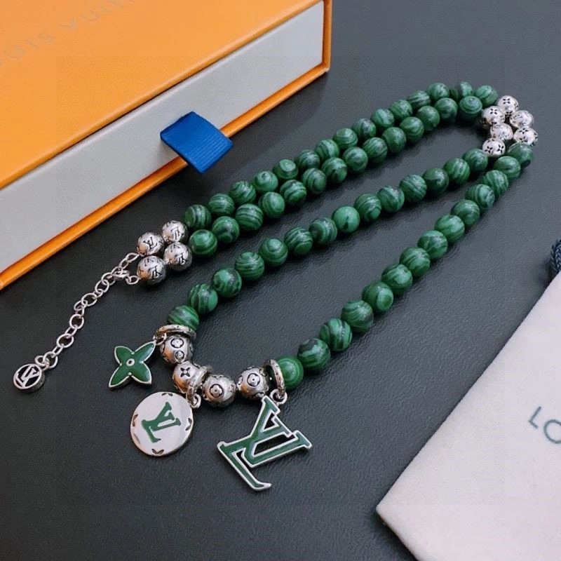 Top mirror Louis Vuitton Necklaces