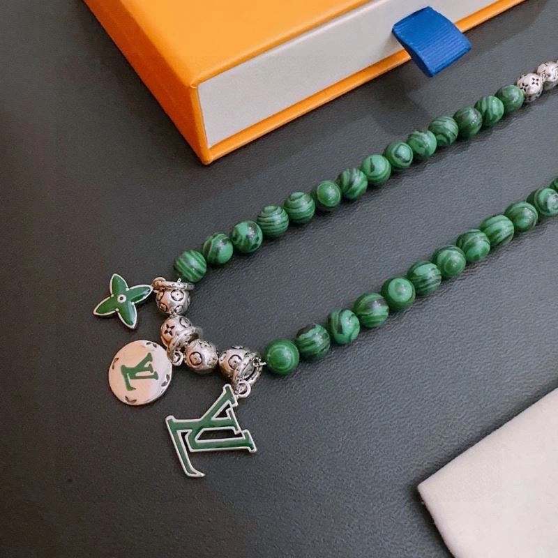 Top mirror Louis Vuitton Necklaces