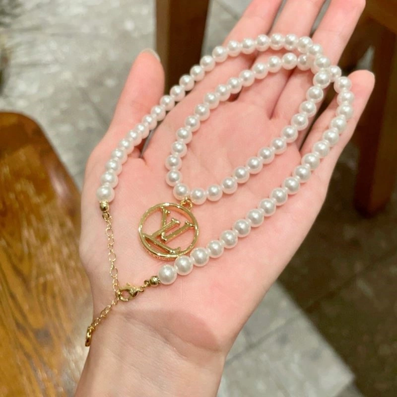 Legit Louis Vuitton Necklaces