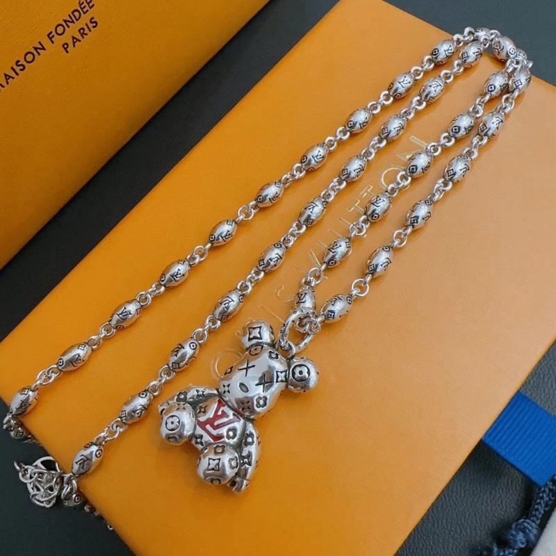 Inexpensive Louis Vuitton Necklaces