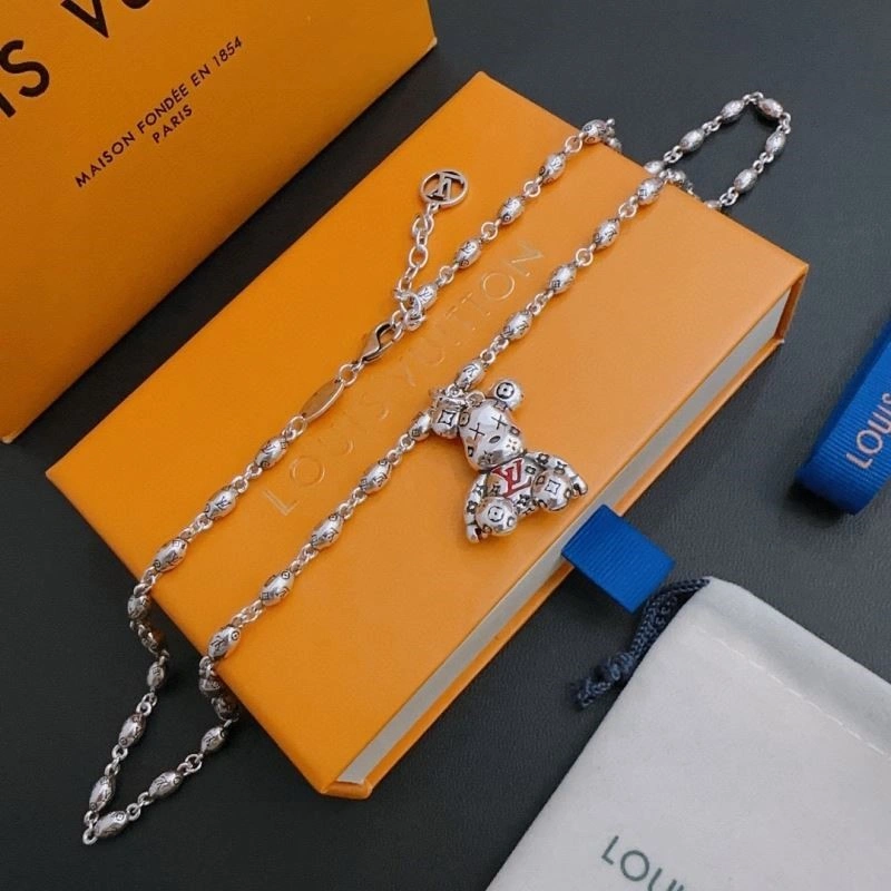 Inexpensive Louis Vuitton Necklaces
