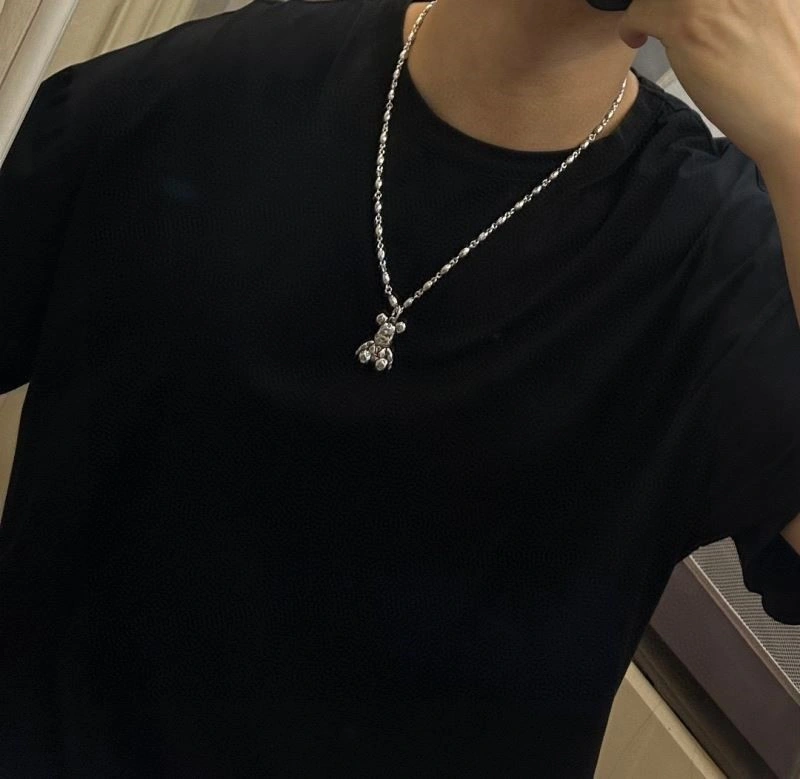 Inexpensive Louis Vuitton Necklaces