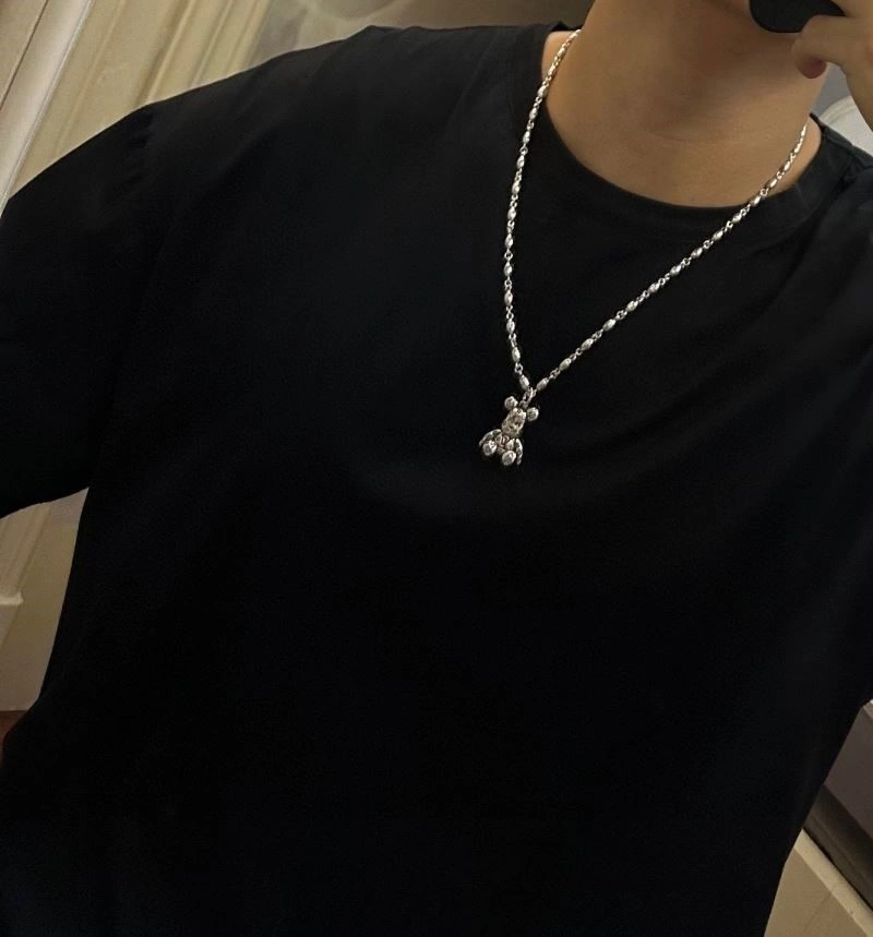 Inexpensive Louis Vuitton Necklaces