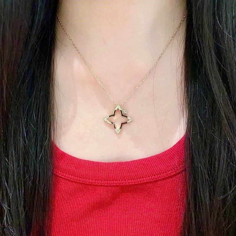 High fidelity Louis Vuitton Necklaces