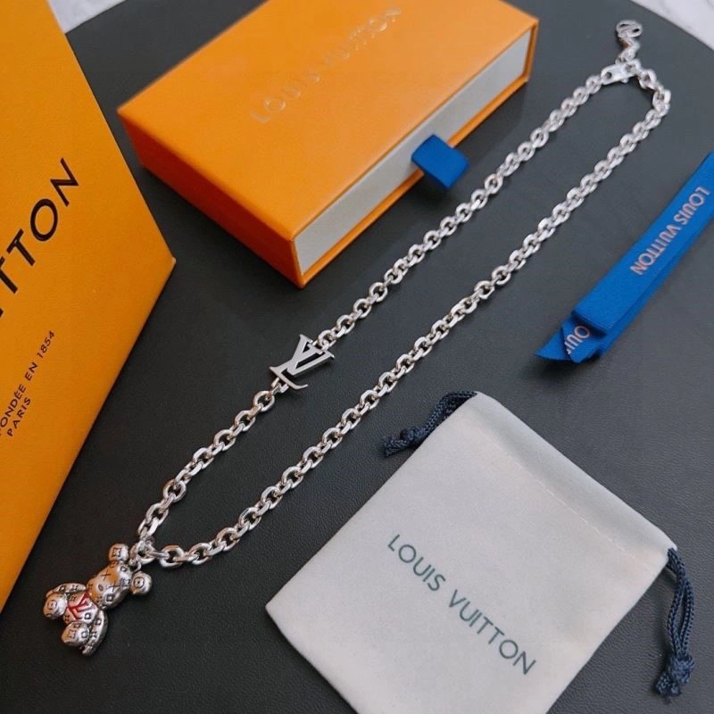 Top match Louis Vuitton Necklaces